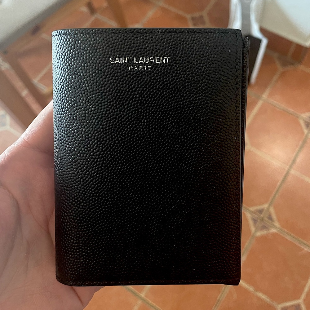 Unused Ysl Men’s Bifold Wallet 2022 - Gem
